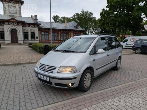 Pelēks Volkswagen Sharan 2005 Ventspils, ar dzinēja tilpumu 1.90 L un nobraukumu 598 tūkst. km par 1500 €, foto 1 vietnē AUTOMOTO.COM.LV