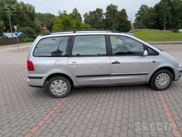 Pelēks Volkswagen Sharan 2005 Ventspils, ar dzinēja tilpumu 1.90 L un nobraukumu 598 tūkst. km par 1500 €, foto 6 vietnē AUTOMOTO.COM.LV
