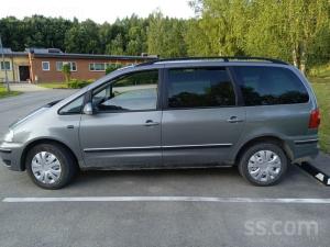 Grey Volkswagen Sharan 2005 in Jekabpils, with an engine capacity of 1.90 L and mileage of 289 thousand km for 1250 €, photo 4 on AUTOMOTO.COM.LV