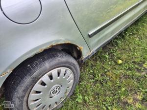 Grey Volkswagen Sharan 2005 in Siauliai, with an engine capacity of 1.90 L and mileage of 299 thousand km for 999 €, photo 11 on AUTOMOTO.COM.LV