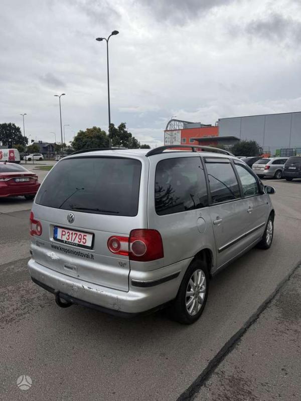 Фольксваген Шаран 2005 в Каунас на AUTOMOTO.COM.LV Серый Фольксваген Шаран 2005 в Каунас, объемом двигателя 1.90 л и пробегом 425 тыс. км за 899 €, фото 6 на AUTOMOTO.COM.LV