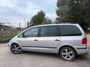Pelēks Volkswagen Sharan 2005 Rīga, ar dzinēja tilpumu 1.90 L un nobraukumu 360 tūkst. km par 1600 €, foto  vietnē AUTOMOTO.COM.LV