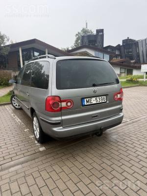 Pelēks Volkswagen Sharan 2005 Rēzekne, ar dzinēja tilpumu 1.90 L un nobraukumu 295 tūkst. km par 2250 €, foto 6 vietnē AUTOMOTO.COM.LV