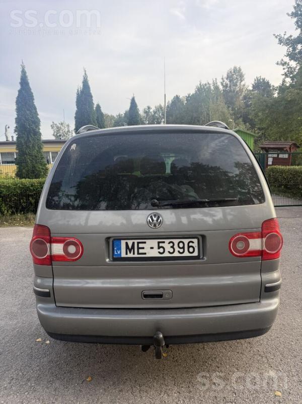 Volkswagen Sharan 2005 RÄzekne vietnÄ PelÄks Volkswagen Sharan 2005 RÄzekne, ar dzinÄja tilpumu 1.90 L un nobraukumu 295 tÅ«kst. km par 2250 ā¬, foto 8 vietnÄ AUTOMOTO.COM.LV
