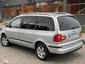 Pelēks Volkswagen Sharan 2005 Kauņa, ar dzinēja tilpumu 1.90 L un nobraukumu 0 tūkst. km par 2350 €, foto 18 vietnē AUTOMOTO.COM.LV
