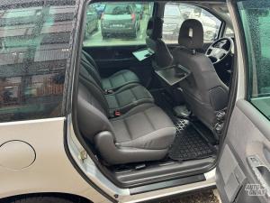Pelēks Volkswagen Sharan 2005 Kauņa, ar dzinēja tilpumu 1.90 L un nobraukumu 0 tūkst. km par 2350 €, foto 24 vietnē AUTOMOTO.COM.LV