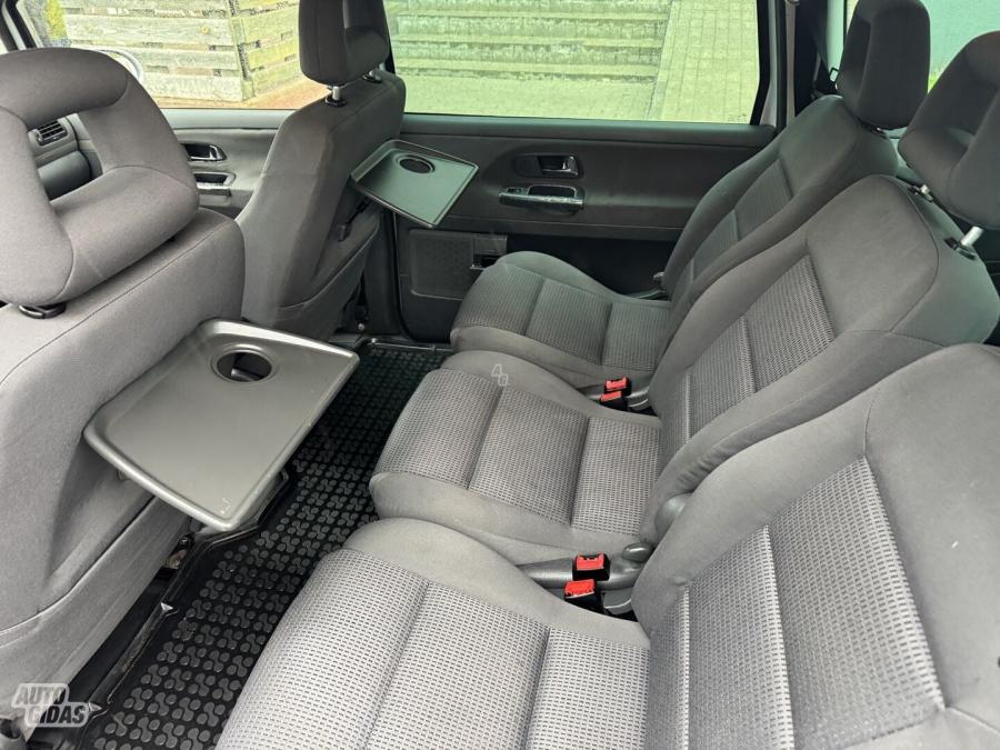Pelēks Volkswagen Sharan 2005 Kauņa, ar dzinēja tilpumu 1.90 L un nobraukumu 0 tūkst. km par 2350 €, foto 25 vietnē AUTOMOTO.COM.LV