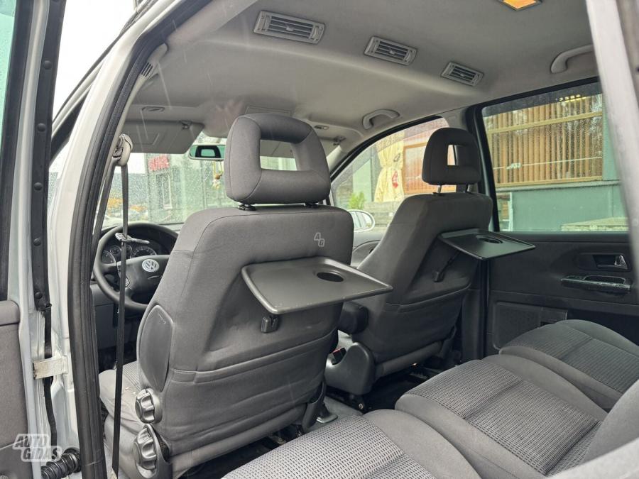 Pelēks Volkswagen Sharan 2005 Kauņa, ar dzinēja tilpumu 1.90 L un nobraukumu 0 tūkst. km par 2350 €, foto 27 vietnē AUTOMOTO.COM.LV