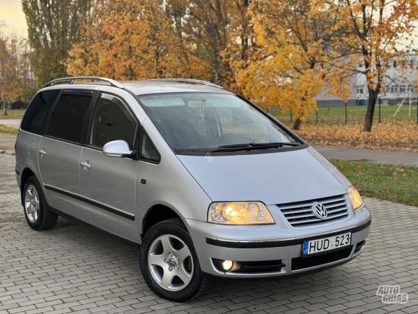 Pelēks Volkswagen Sharan 2005 Kauņa, ar dzinēja tilpumu 1.90 L un nobraukumu 0 tūkst. km par 2300 €, foto 1 vietnē AUTOMOTO.COM.LV