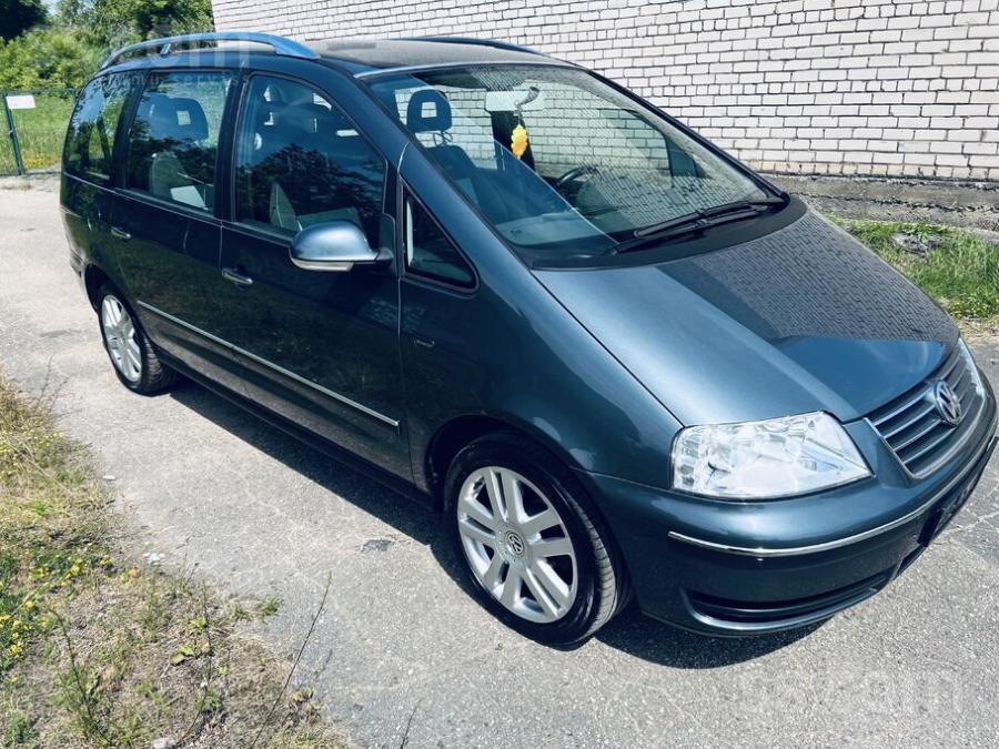 Pelēks Volkswagen Sharan 2006 Daugavpils, ar dzinēja tilpumu 1.90 L un nobraukumu 272 tūkst. km par 4199 €, foto 2 vietnē AUTOMOTO.COM.LV