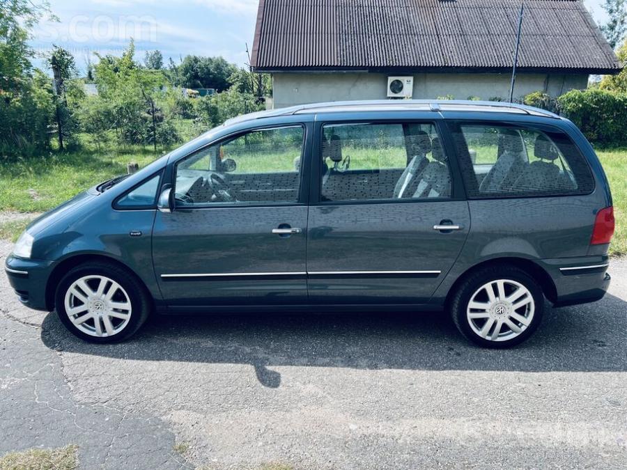 Pelēks Volkswagen Sharan 2006 Daugavpils, ar dzinēja tilpumu 1.90 L un nobraukumu 272 tūkst. km par 4199 €, foto 5 vietnē AUTOMOTO.COM.LV
