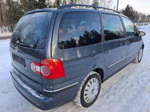 Pelēks Volkswagen Sharan 2006 Utena, ar dzinēja tilpumu 1.97 L un nobraukumu 295 tūkst. km par 2650 €, foto 6 vietnē AUTOMOTO.COM.LV