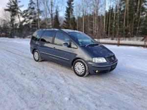 Pelēks Volkswagen Sharan 2006 Utena, ar dzinēja tilpumu 1.97 L un nobraukumu 295 tūkst. km par 2650 €, foto 17 vietnē AUTOMOTO.COM.LV