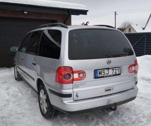 Pelēks Volkswagen Sharan 2006 Kauņa, ar dzinēja tilpumu 1.97 L un nobraukumu 330 tūkst. km par 2150 €, foto 5 vietnē AUTOMOTO.COM.LV