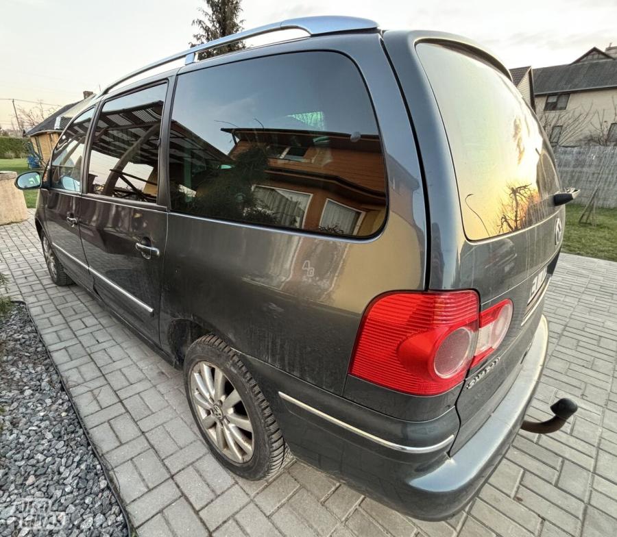 Pelēks Volkswagen Sharan 2006 Kauņa, ar dzinēja tilpumu 1.90 L un nobraukumu 314 tūkst. km par 1500 €, foto 7 vietnē AUTOMOTO.COM.LV