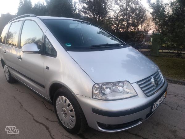 Pelēks Volkswagen Sharan 2006 Mažeikiai, ar dzinēja tilpumu 1.90 L un nobraukumu 267 tūkst. km par 3850 €, foto 1 vietnē AUTOMOTO.COM.LV
