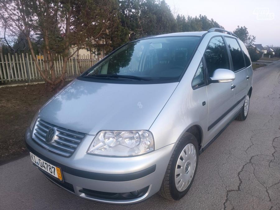 Pelēks Volkswagen Sharan 2006 Mažeikiai, ar dzinēja tilpumu 1.90 L un nobraukumu 267 tūkst. km par 3850 €, foto 2 vietnē AUTOMOTO.COM.LV