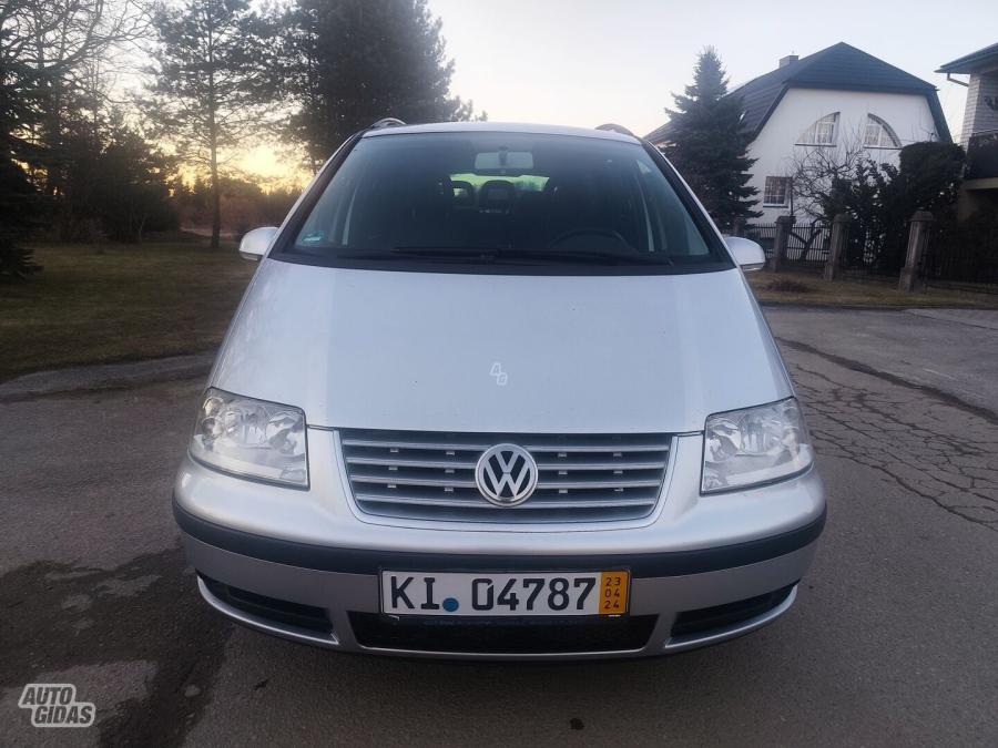 Pelēks Volkswagen Sharan 2006 Mažeikiai, ar dzinēja tilpumu 1.90 L un nobraukumu 267 tūkst. km par 3850 €, foto 3 vietnē AUTOMOTO.COM.LV