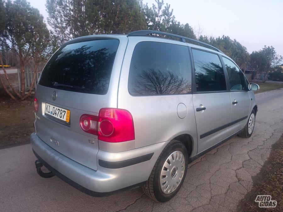 Pelēks Volkswagen Sharan 2006 Mažeikiai, ar dzinēja tilpumu 1.90 L un nobraukumu 267 tūkst. km par 3850 €, foto 19 vietnē AUTOMOTO.COM.LV