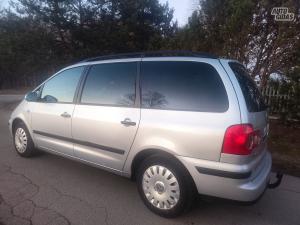 Pelēks Volkswagen Sharan 2006 Mažeikiai, ar dzinēja tilpumu 1.90 L un nobraukumu 267 tūkst. km par 3850 €, foto 24 vietnē AUTOMOTO.COM.LV
