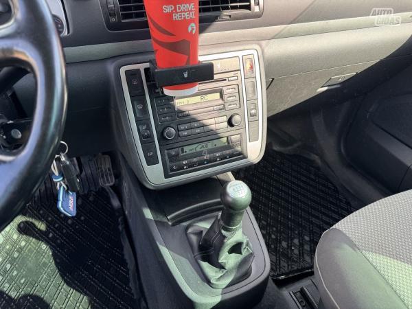 Pelēks Volkswagen Sharan 2006 Ukmergė, ar dzinēja tilpumu 1.90 L un nobraukumu 340 tūkst. km par 1550 €, foto 10 vietnē AUTOMOTO.COM.LV