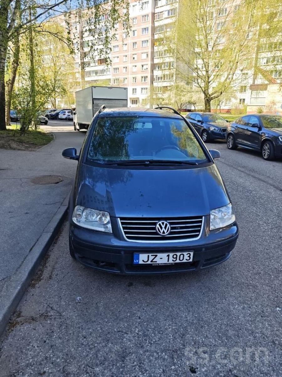Pelēks Volkswagen Sharan 2006 Rīga, ar dzinēja tilpumu 1.80 L un nobraukumu 281 tūkst. km par 2300 €, foto 1 vietnē AUTOMOTO.COM.LV
