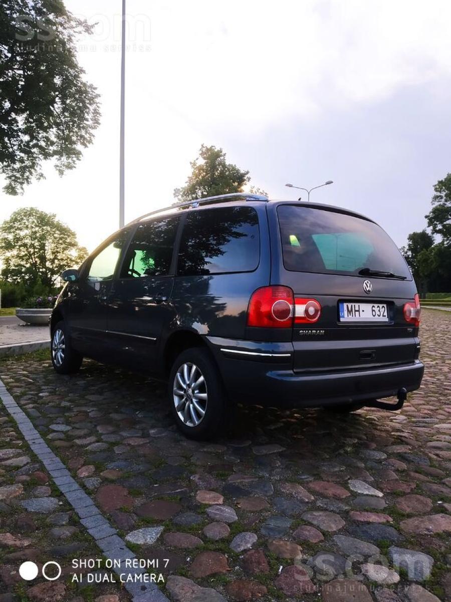 Grey Volkswagen Sharan 2006 in Daugavpils, with an engine capacity of 1.90 L and mileage of 298 thousand km for 3150 €, photo 5 on AUTOMOTO.COM.LV