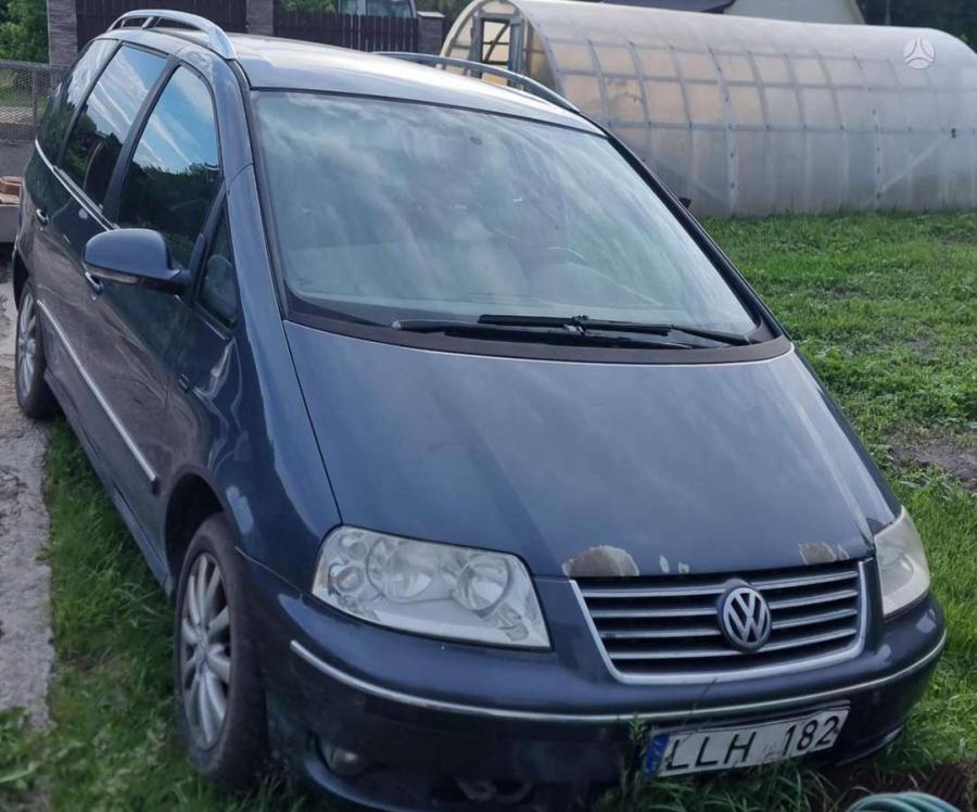 Pelēks Volkswagen Sharan 2006 Kazlų Rūda, ar dzinēja tilpumu 1.90 L un nobraukumu 400 tūkst. km par 300 €, foto 1 vietnē AUTOMOTO.COM.LV