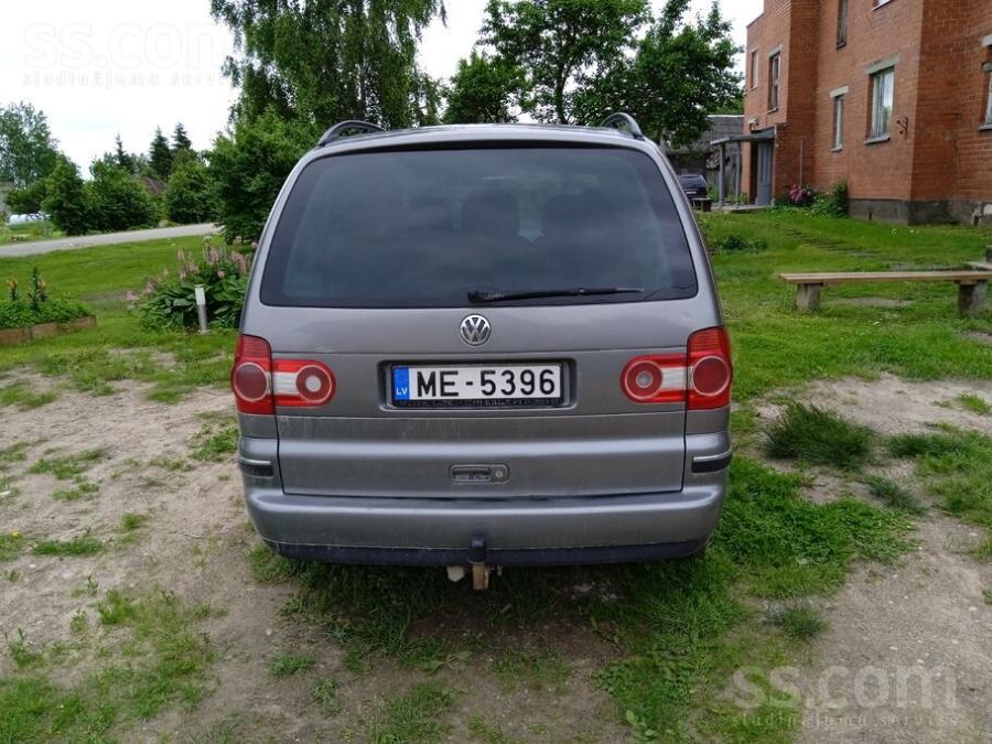 Серый Фольксваген Шаран 2006 в Екабпилс, объемом двигателя 1.90 л и пробегом 289 тыс. км за 1600 €, фото 1 на AUTOMOTO.COM.LV