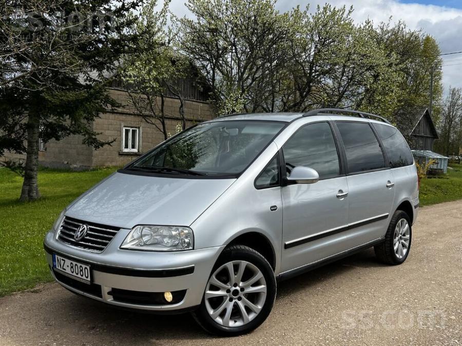 Grey Volkswagen Sharan 2007 in Gulbene, with an engine capacity of 2.00 L and mileage of 288 thousand km for 15500 €, photo 1 on AUTOMOTO.COM.LV