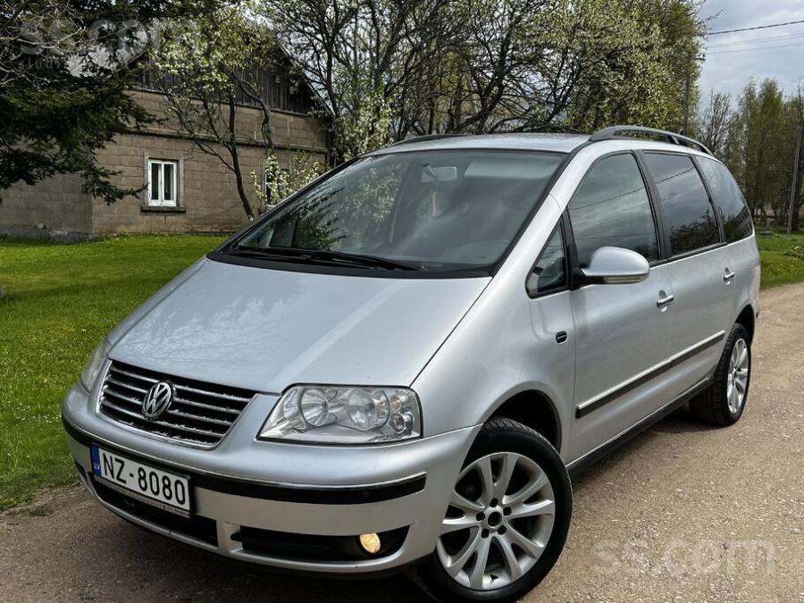 Grey Volkswagen Sharan 2007 in Gulbene, with an engine capacity of 2.00 L and mileage of 288 thousand km for 15500 €, photo 2 on AUTOMOTO.COM.LV
