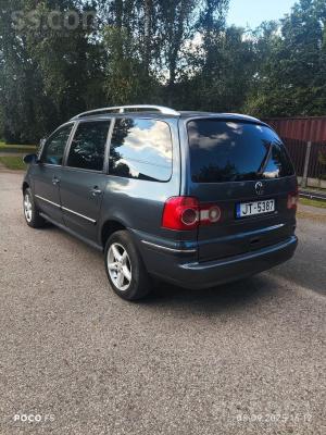 Pelēks Volkswagen Sharan 2007 Rīga, ar dzinēja tilpumu 1.90 L un nobraukumu 243 tūkst. km par 2995 €, foto 3 vietnē AUTOMOTO.COM.LV