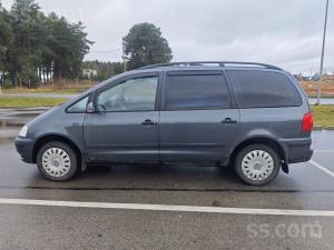 Grey Volkswagen Sharan 2007 in Riga, with an engine capacity of 1.90 L and mileage of 287 thousand km for 1750 €, photo 5 on AUTOMOTO.COM.LV