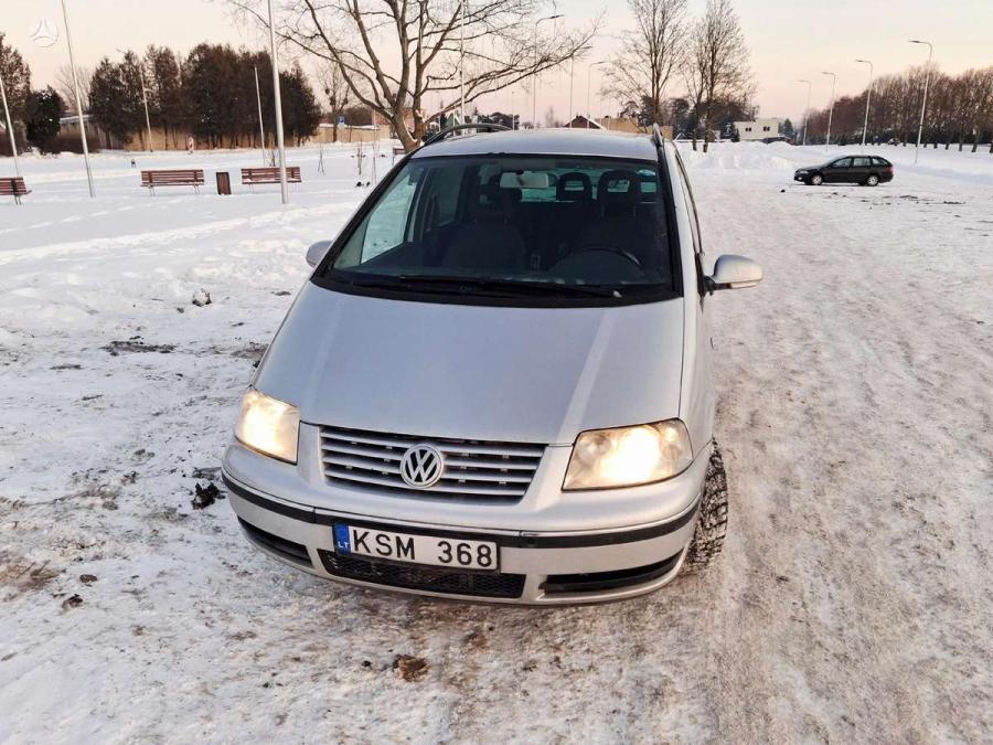 Pelēks Volkswagen Sharan 2007 Kauņa, ar dzinēja tilpumu 1.90 L un nobraukumu 362 tūkst. km par 2000 €, foto 3 vietnē AUTOMOTO.COM.LV
