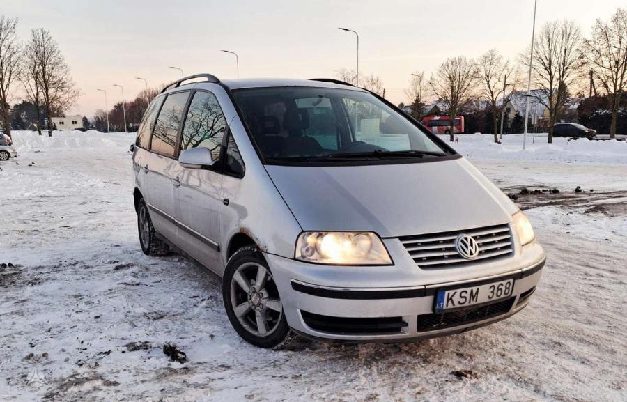 Pelēks Volkswagen Sharan 2007 Kauņa, ar dzinēja tilpumu 1.90 L un nobraukumu 362 tūkst. km par 2000 €, foto 4 vietnē AUTOMOTO.COM.LV