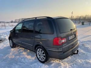 Grey Volkswagen Sharan 2007 in Kaunas, with an engine capacity of 1.90 L and mileage of 432 thousand km for 1700 €, photo 4 on AUTOMOTO.COM.LV