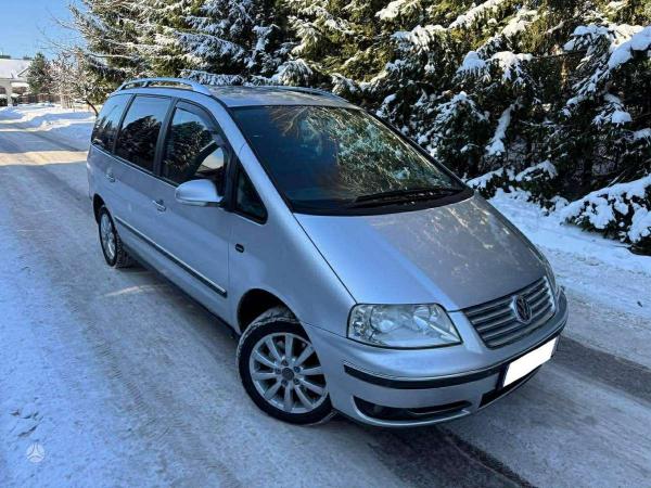 Pelēks Volkswagen Sharan 2007 Viļņa, ar dzinēja tilpumu 1.97 L un nobraukumu 200 tūkst. km par 2850 €, foto 5 vietnē AUTOMOTO.COM.LV