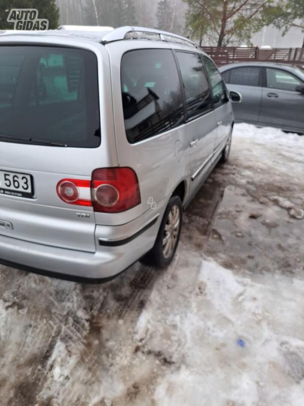 Grey Volkswagen Sharan 2007 in Kaunas, with an engine capacity of 1.90 L and mileage of 313 thousand km for 2600 €, photo 5 on AUTOMOTO.COM.LV