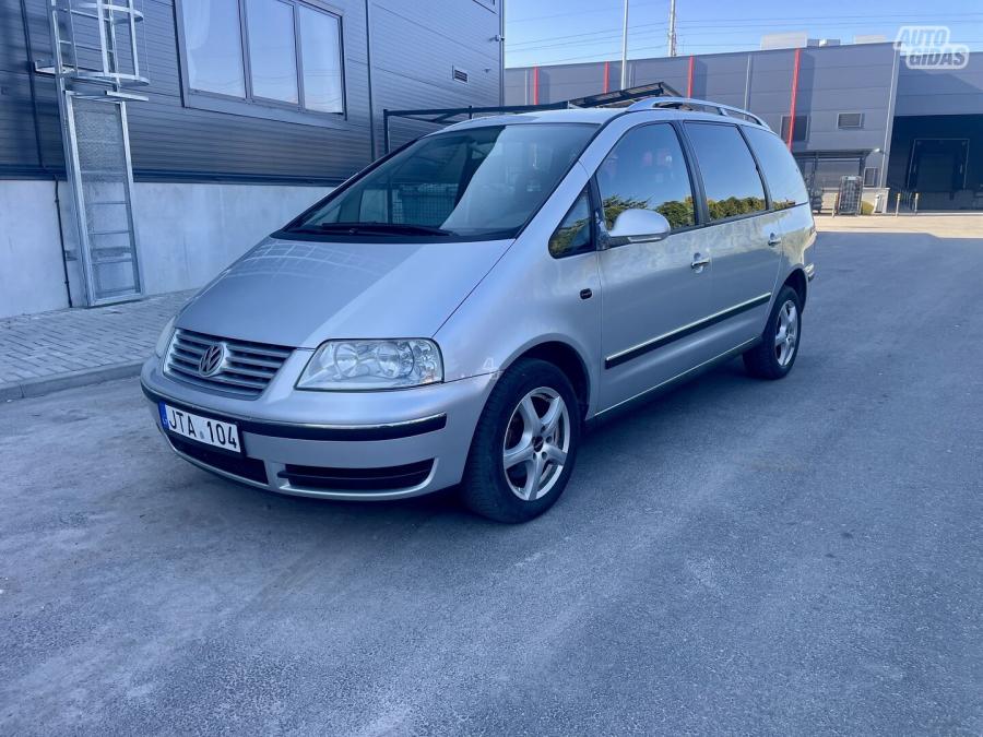 Grey Volkswagen Sharan 2007 in Vilnius, with an engine capacity of 2.00 L and mileage of 403 thousand km for 2500 €, photo 5 on AUTOMOTO.COM.LV