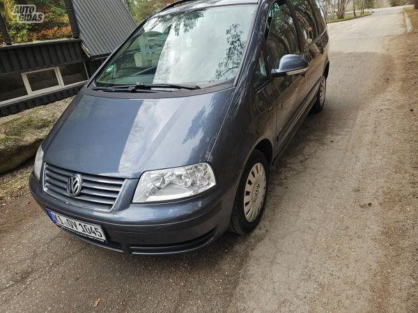 Pelēks Volkswagen Sharan 2007 Kluonaliai, ar dzinēja tilpumu 2.00 L un nobraukumu 289 tūkst. km par 3399 €, foto 5 vietnē AUTOMOTO.COM.LV