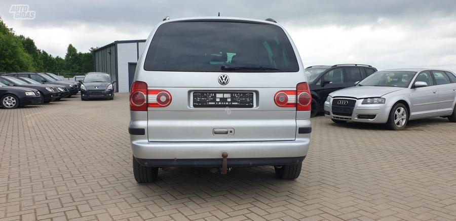 Pelēks Volkswagen Sharan 2007 Kėdainiai, ar dzinēja tilpumu 1.90 L un nobraukumu 282 tūkst. km par 3000 €, foto 8 vietnē AUTOMOTO.COM.LV
