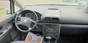 Pelēks Volkswagen Sharan 2007 Kėdainiai, ar dzinēja tilpumu 1.90 L un nobraukumu 282 tūkst. km par 3000 €, foto 12 vietnē AUTOMOTO.COM.LV