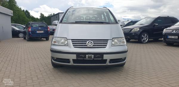 Grey Volkswagen Sharan 2007 in Kedainiai, with an engine capacity of 2.00 L and mileage of 291 thousand km for 3200 €, photo 4 on AUTOMOTO.COM.LV