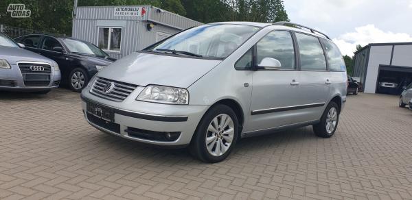 Grey Volkswagen Sharan 2007 in Kedainiai, with an engine capacity of 2.00 L and mileage of 291 thousand km for 3200 €, photo 5 on AUTOMOTO.COM.LV