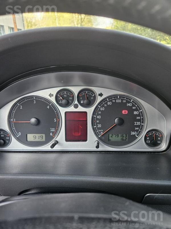 Pelēks Volkswagen Sharan 2007 Rēzekne, ar dzinēja tilpumu 2.00 L un nobraukumu 289 tūkst. km par 3550 €, foto 5 vietnē AUTOMOTO.COM.LV
