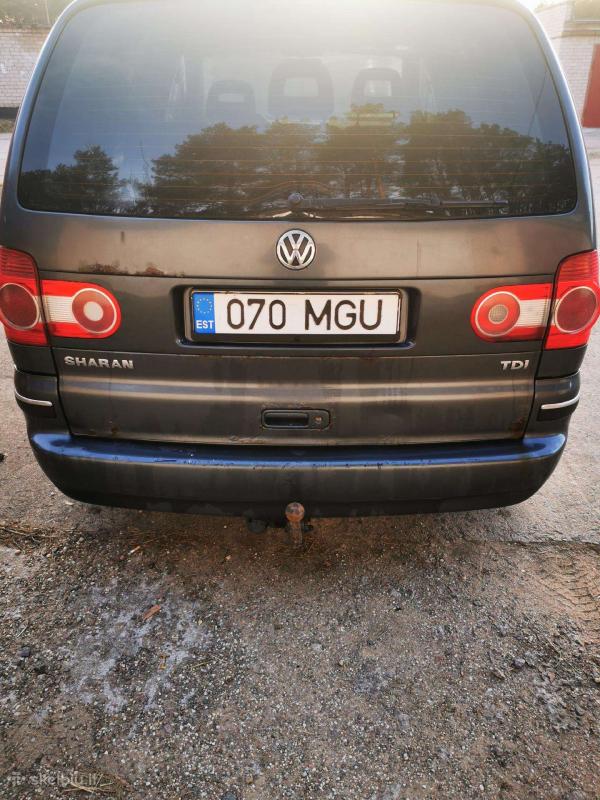 Pelēks Volkswagen Sharan 2007 Visaginas, ar dzinēja tilpumu 1.90 L un nobraukumu 350 tūkst. km par 650 €, foto 2 vietnē AUTOMOTO.COM.LV