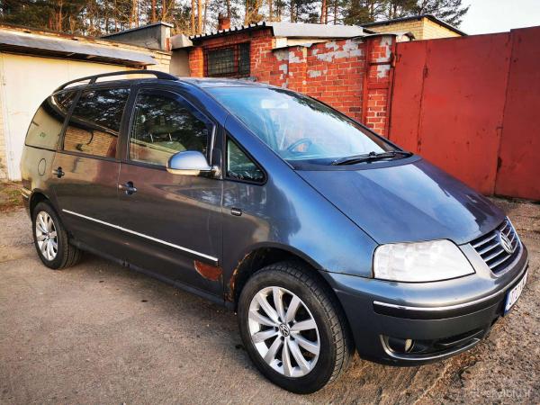 Pelēks Volkswagen Sharan 2007 Visaginas, ar dzinēja tilpumu 1.90 L un nobraukumu 350 tūkst. km par 650 €, foto 4 vietnē AUTOMOTO.COM.LV