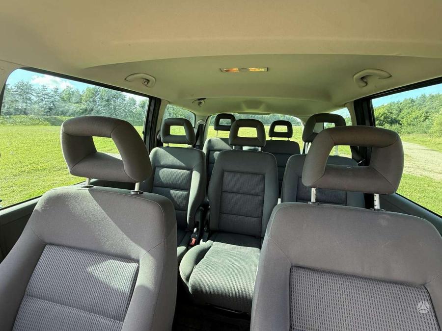 Grey Volkswagen Sharan 2007 in Vilnius, with an engine capacity of 1.90 L and mileage of 319 thousand km for 2450 €, photo 9 on AUTOMOTO.COM.LV