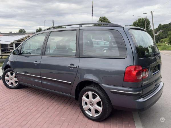 Pelēks Volkswagen Sharan 2007 Prienai, ar dzinēja tilpumu 2.00 L un nobraukumu 246 tūkst. km par 3999 €, foto 3 vietnē AUTOMOTO.COM.LV
