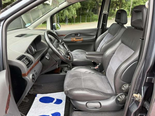 Pelēks Volkswagen Sharan 2007 Prienai, ar dzinēja tilpumu 2.00 L un nobraukumu 246 tūkst. km par 3999 €, foto 6 vietnē AUTOMOTO.COM.LV